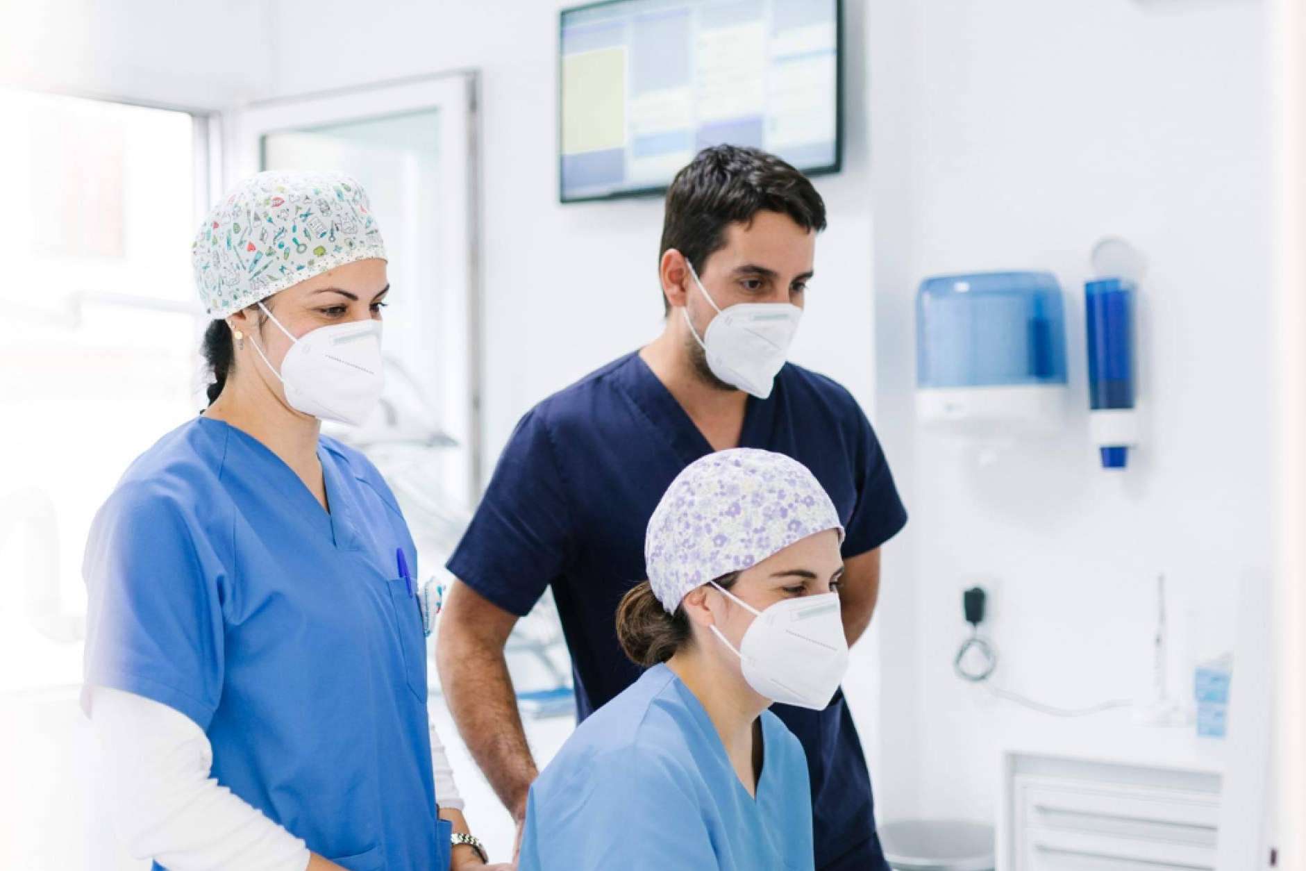 Prodental Santa Cruz responde, ¿qué son los implantes dentales y para ...