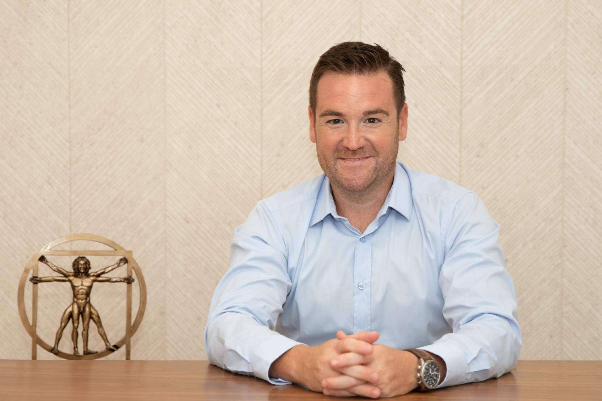 El Dr. Soler Valero y su exclusiva técnica mínimamente invasiva de ...